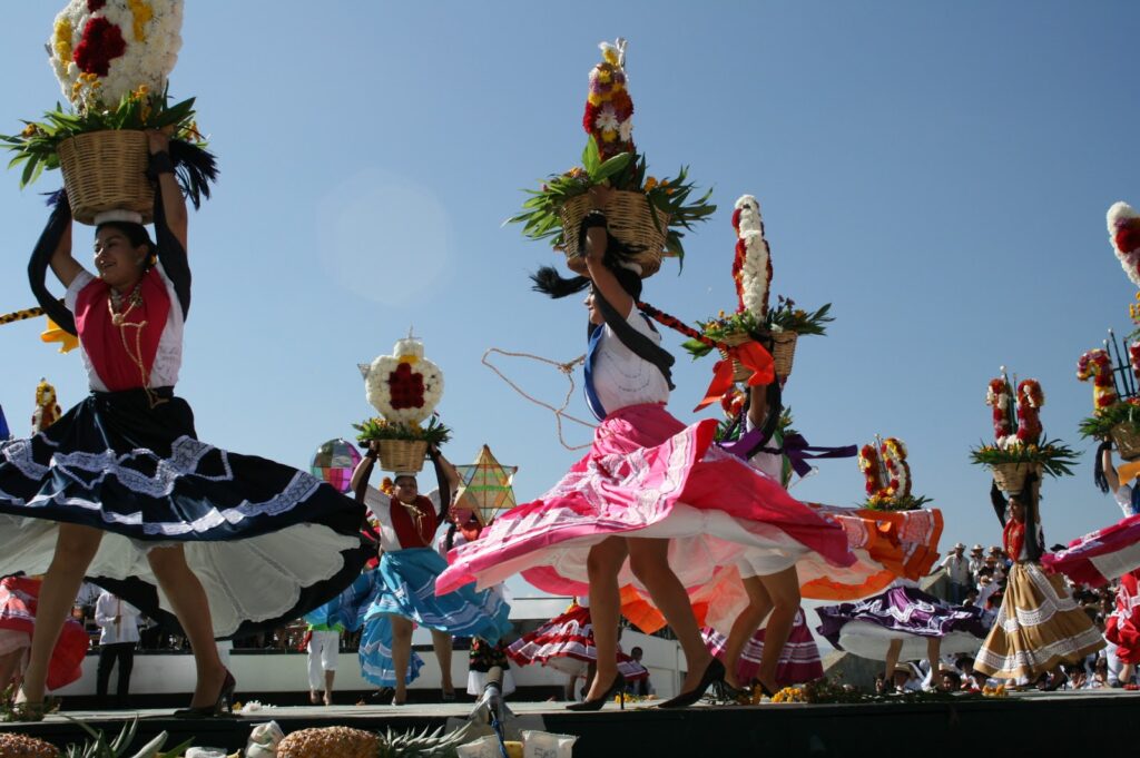 La Guelaguetza: celebración de la diversidad cultural en Oaxaca – Pórtico